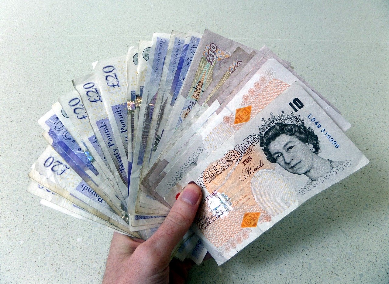 Selling Debt in the UK - Complete Guide for 2022