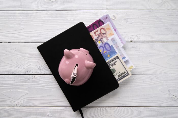 How to Create an Entertainment Budget Without Overspending on Hobbies